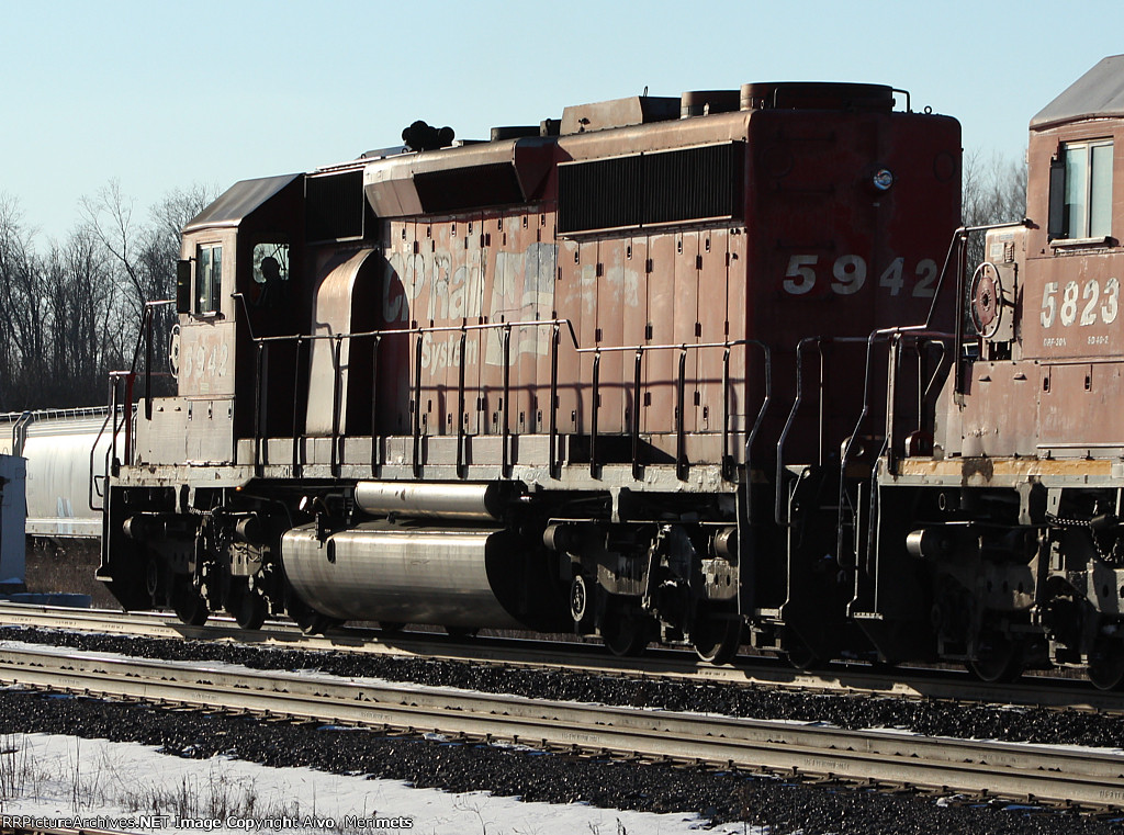 CP 5942 on 643